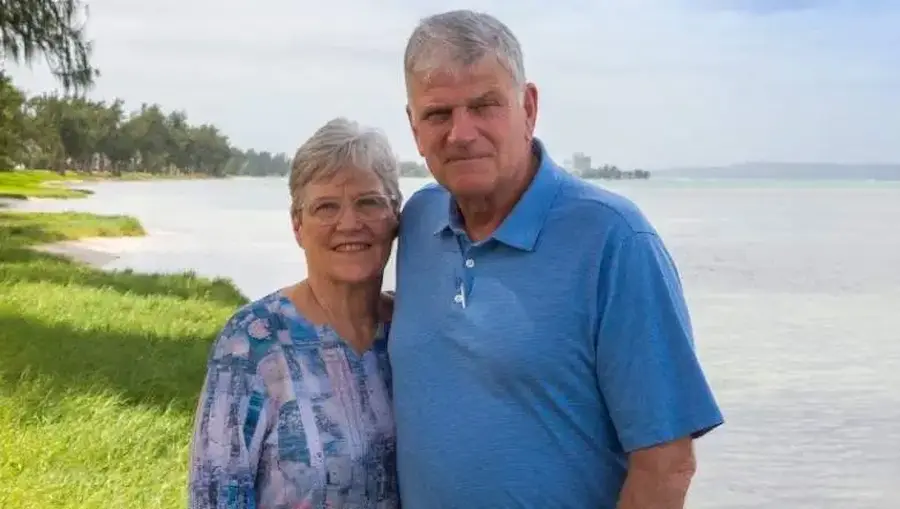 Roy Austin Graham: The Private Life Of A Graham Family Member ...